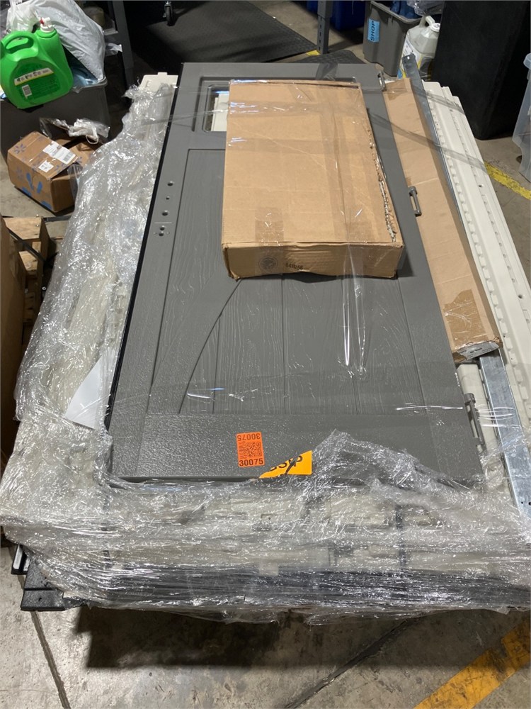 Vista Auction - Final Sale! Incomplete ! Only 4 Black panels, 3 White ...